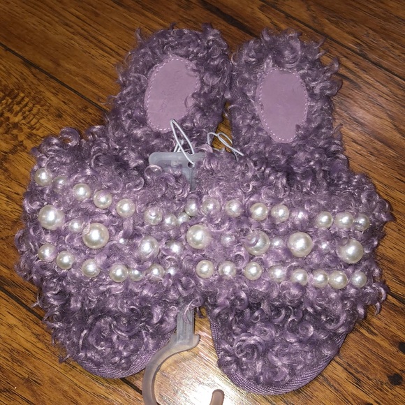 Cat & Jack | Shoes | Brand New Girl Slippers Size 2 With Pearls On Them ...
